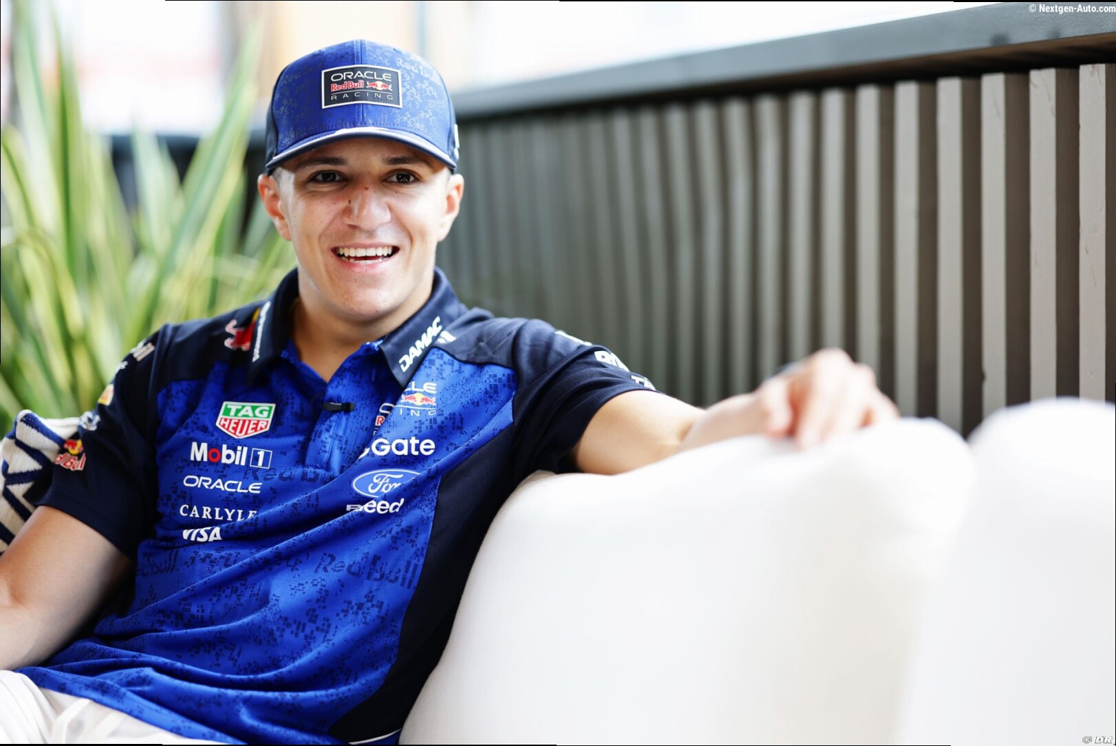 Sans trembler, Hadjar a trouvé sa place chez Red Bull face à Verstappen ...