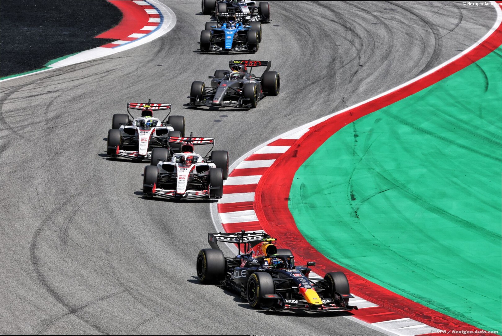 'Je ne suis pas une machine' : Hadjar demande de l'aide à Red Bull pour ...